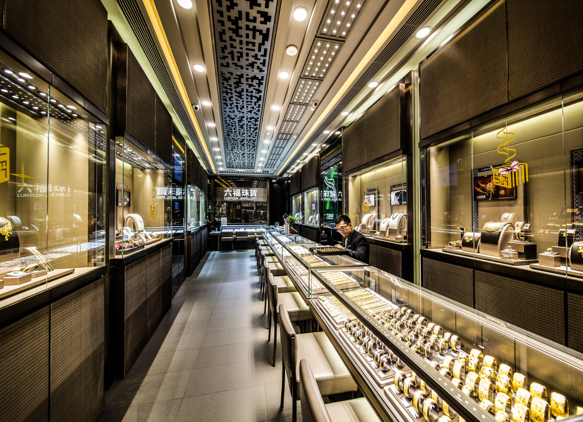 Luk Fook Jewellery | Liteco Projects Retail Fitouts Sydney